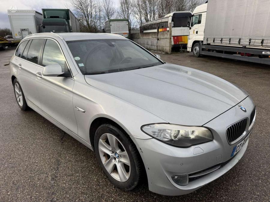 Pelēks BMW 530 2013 Marijampole, ar dzinēja tilpumu 2.99 L un nobraukumu 337 tūkst. km par 7485 €, foto 7 vietnē AUTOMOTO.COM.LV