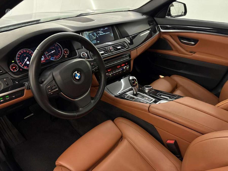 Pelēks BMW 530 2013 Marijampole, ar dzinēja tilpumu 2.99 L un nobraukumu 239 tūkst. km par 13650 €, foto 2 vietnē AUTOMOTO.COM.LV