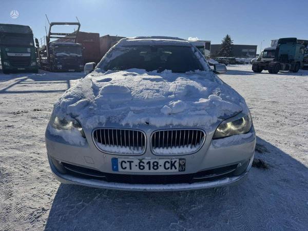 Pelēks BMW 530 2013 Marijampole, ar dzinēja tilpumu 2.99 L un nobraukumu 337 tūkst. km par 7600 €, foto 8 vietnē AUTOMOTO.COM.LV
