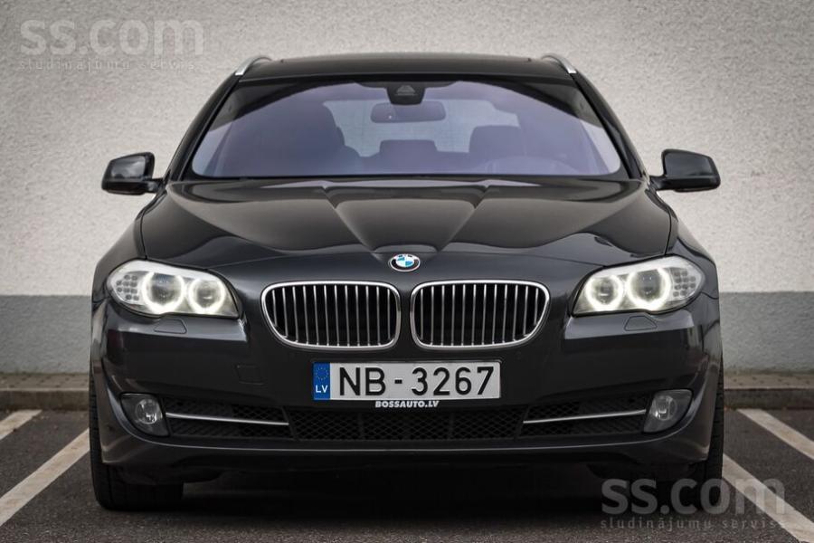 Grey BMW 530 2013 in Riga, with an engine capacity of 3.00 L and mileage of 347 thousand km for 7900 €, photo 3 on AUTOMOTO.COM.LV