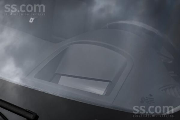 Grey BMW 530 2013 in Riga, with an engine capacity of 3.00 L and mileage of 347 thousand km for 7900 €, photo 8 on AUTOMOTO.COM.LV