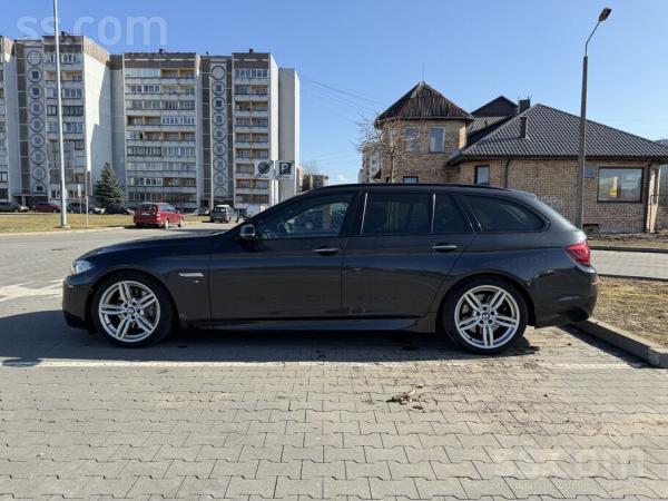Grey BMW 530 2013 in Riga, with an engine capacity of 3.00 L and mileage of 284 thousand km for 10500 €, photo 3 on AUTOMOTO.COM.LV