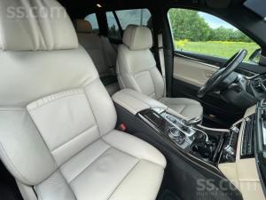 Grey BMW 530 2013 in Riga, with an engine capacity of 3.00 L and mileage of 344 thousand km for 13400 €, photo 14 on AUTOMOTO.COM.LV