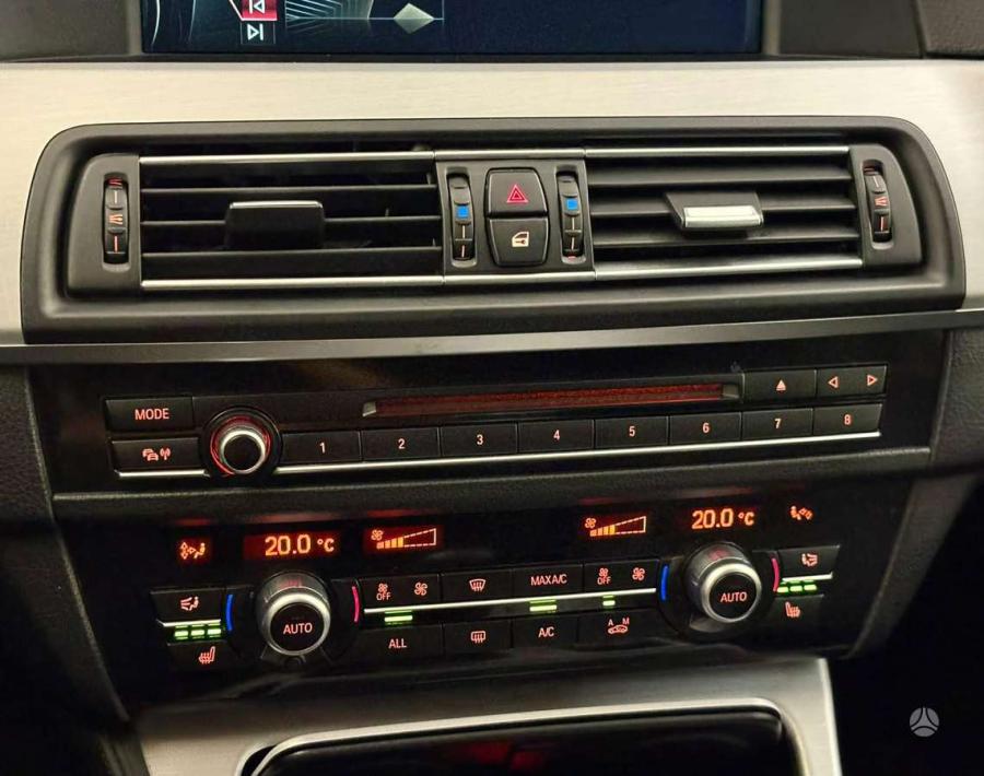 Pelēks BMW 530 2013 Marijampole, ar dzinēja tilpumu 2.99 L un nobraukumu 310 tūkst. km par 10950 €, foto 5 vietnē AUTOMOTO.COM.LV