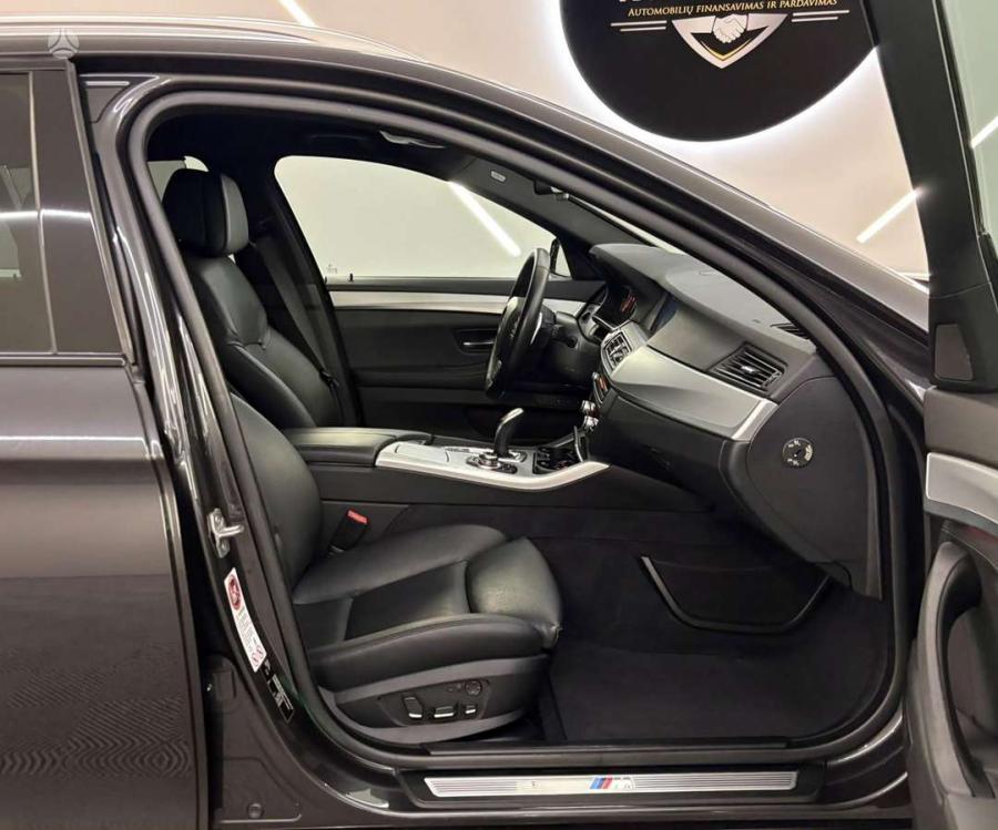 Pelēks BMW 530 2013 Marijampole, ar dzinēja tilpumu 2.99 L un nobraukumu 310 tūkst. km par 10950 €, foto 24 vietnē AUTOMOTO.COM.LV