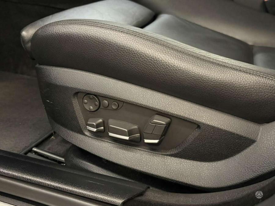Pelēks BMW 530 2013 Marijampole, ar dzinēja tilpumu 2.99 L un nobraukumu 310 tūkst. km par 10950 €, foto 30 vietnē AUTOMOTO.COM.LV