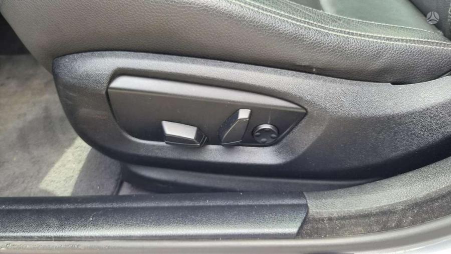 Grey BMW 530 2013 in Telschi, with an engine capacity of 2.99 L and mileage of 335 thousand km for 9800 €, photo 16 on AUTOMOTO.COM.LV