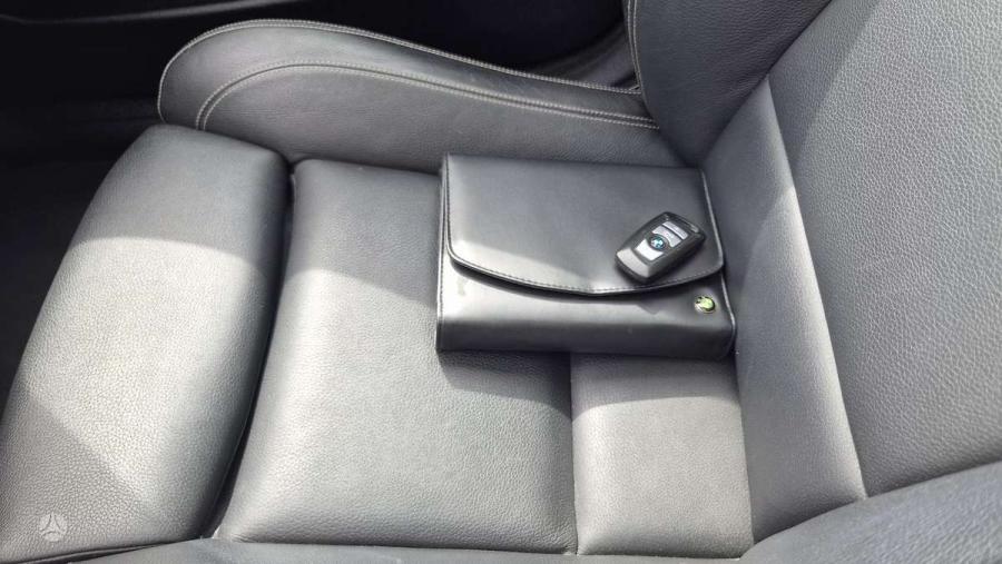 Grey BMW 530 2013 in Telschi, with an engine capacity of 2.99 L and mileage of 335 thousand km for 9800 €, photo 22 on AUTOMOTO.COM.LV