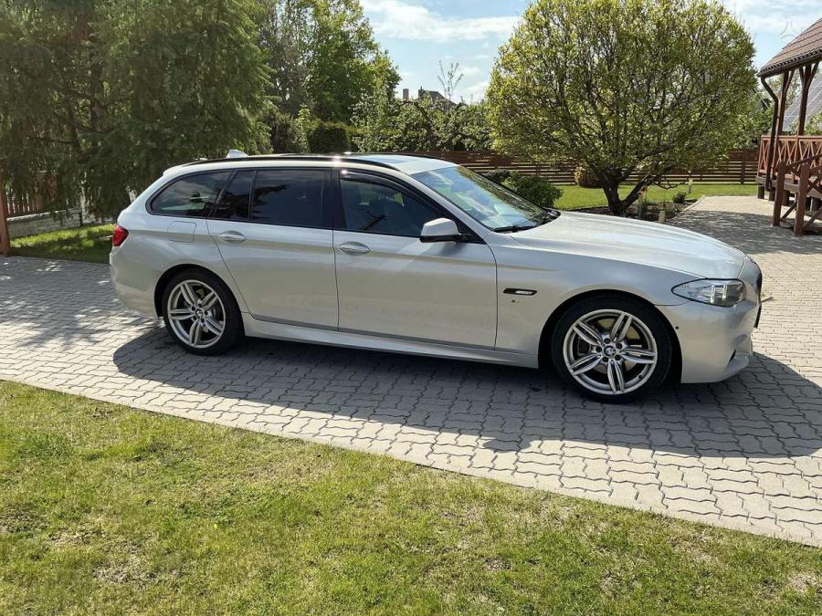 Pelēks BMW 530 2013 Vilkaviškis, ar dzinēja tilpumu 2.99 L un nobraukumu 337 tūkst. km par 10950 €, foto 4 vietnē AUTOMOTO.COM.LV