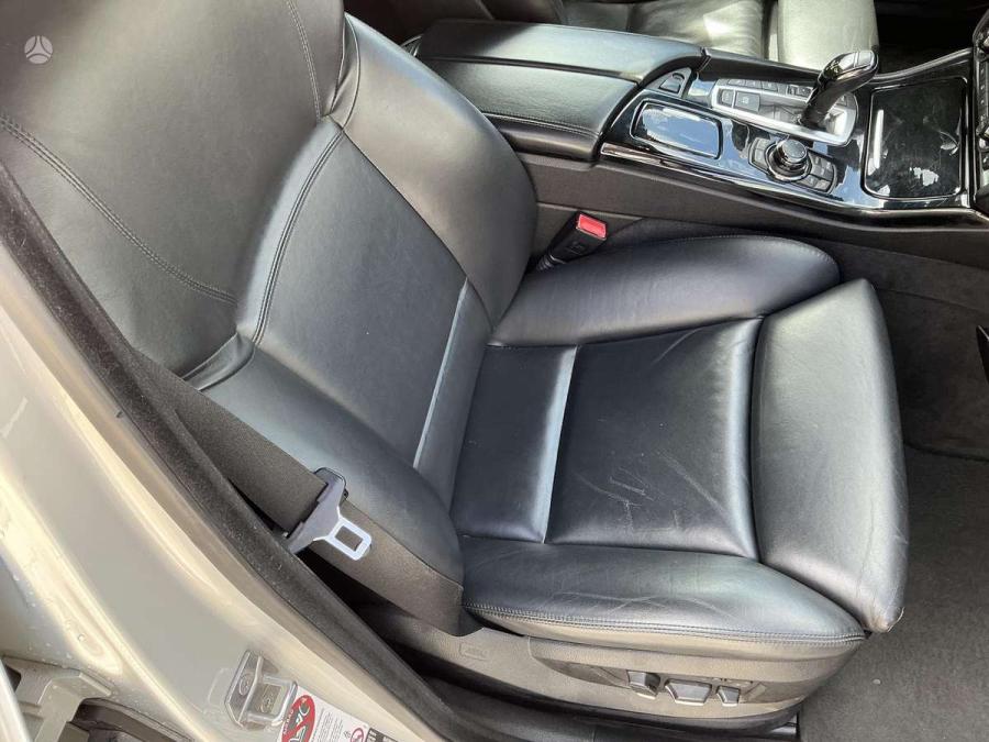 Pelēks BMW 530 2013 Vilkaviškis, ar dzinēja tilpumu 2.99 L un nobraukumu 337 tūkst. km par 10950 €, foto 18 vietnē AUTOMOTO.COM.LV
