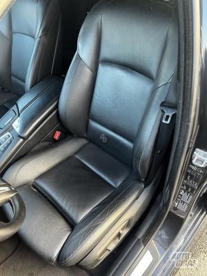 Grey BMW 530 2013 in Siauliai, with an engine capacity of 3.00 L and mileage of 332 thousand km for 8900 €, photo 13 on AUTOMOTO.COM.LV