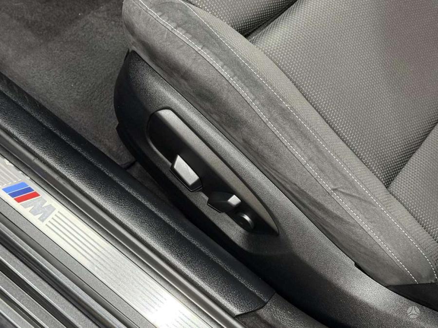 Pelēks BMW 530 2013 Marijampole, ar dzinēja tilpumu 2.99 L un nobraukumu 237 tūkst. km par 12500 €, foto 21 vietnē AUTOMOTO.COM.LV
