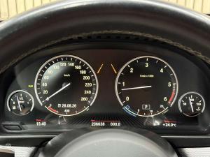 Pelēks BMW 530 2013 Marijampole, ar dzinēja tilpumu 2.99 L un nobraukumu 237 tūkst. km par 12500 €, foto 28 vietnē AUTOMOTO.COM.LV