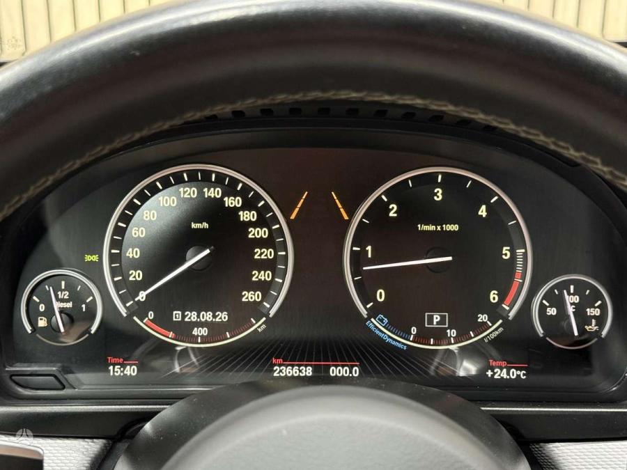 Pelēks BMW 530 2013 Marijampole, ar dzinēja tilpumu 2.99 L un nobraukumu 237 tūkst. km par 12500 €, foto 28 vietnē AUTOMOTO.COM.LV