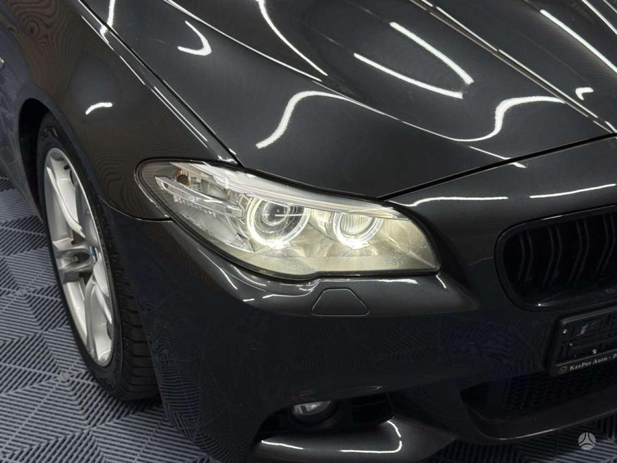 Pelēks BMW 530 2013 Marijampole, ar dzinēja tilpumu 2.99 L un nobraukumu 237 tūkst. km par 12500 €, foto 35 vietnē AUTOMOTO.COM.LV