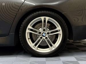 Pelēks BMW 530 2013 Marijampole, ar dzinēja tilpumu 2.99 L un nobraukumu 237 tūkst. km par 12500 €, foto 37 vietnē AUTOMOTO.COM.LV