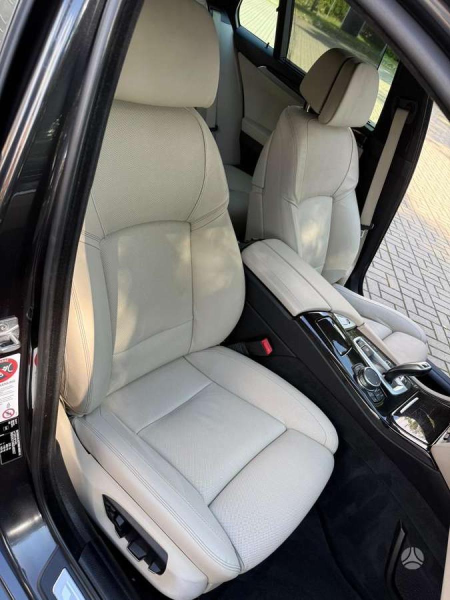 Grey BMW 530 2013 in Marijampole, with an engine capacity of 2.99 L and mileage of 270 thousand km for 9300 €, photo 13 on AUTOMOTO.COM.LV