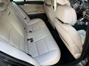 Grey BMW 530 2013 in Marijampole, with an engine capacity of 2.99 L and mileage of 270 thousand km for 9300 €, photo 16 on AUTOMOTO.COM.LV
