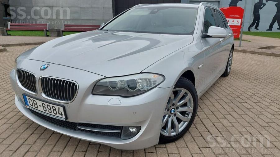 Grey BMW 530 2013 in Riga, with an engine capacity of 3.00 L and mileage of 132 thousand km for 8900 €, photo 3 on AUTOMOTO.COM.LV