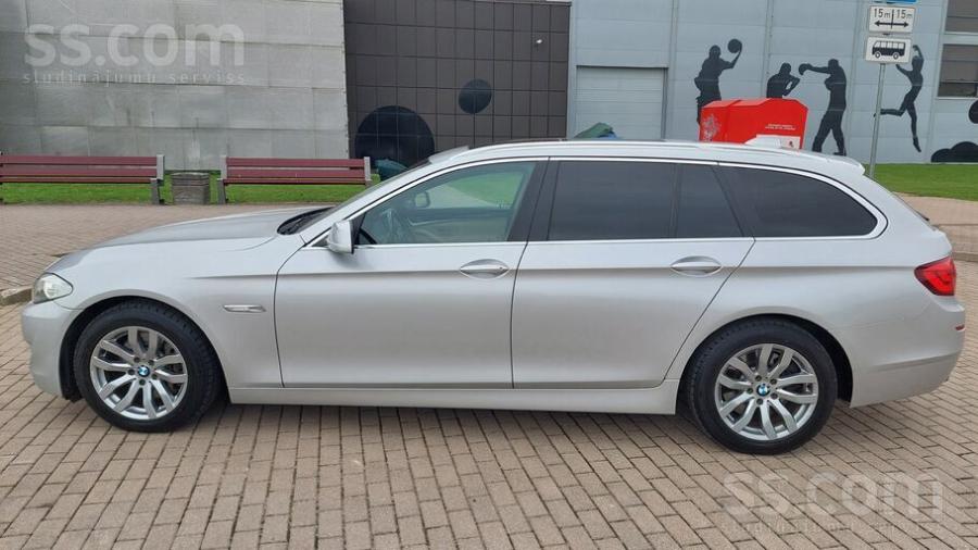 Grey BMW 530 2013 in Riga, with an engine capacity of 3.00 L and mileage of 132 thousand km for 8900 €, photo 11 on AUTOMOTO.COM.LV