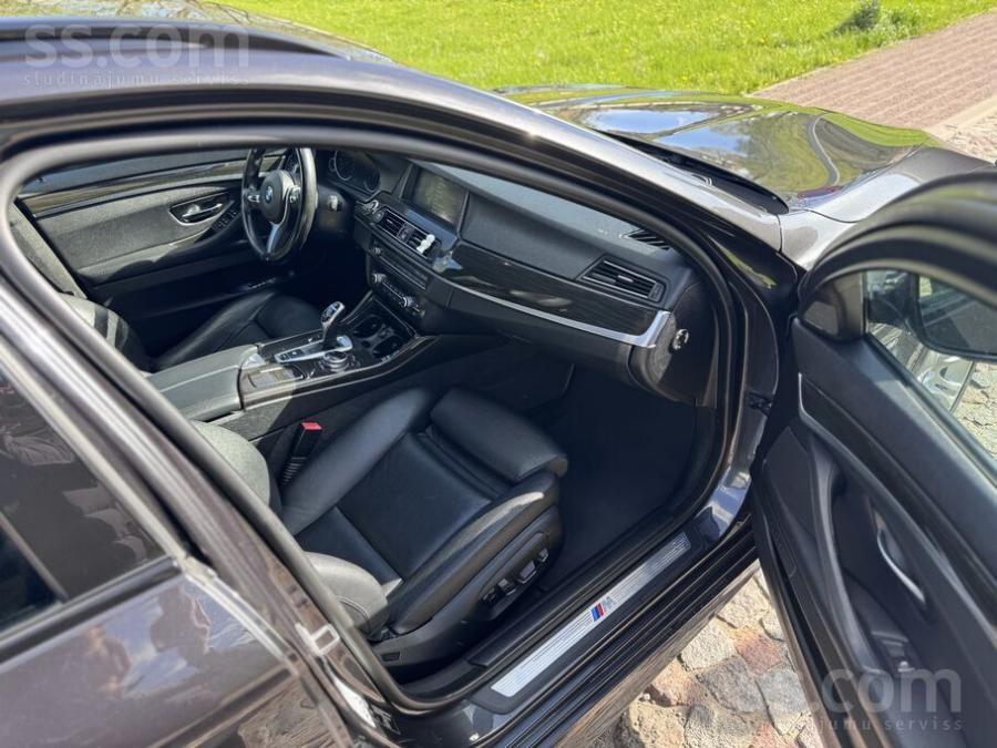 Grey BMW 530 2013 in Kuldiga, with an engine capacity of 3.00 L and mileage of 298 thousand km for 13499 €, photo 11 on AUTOMOTO.COM.LV