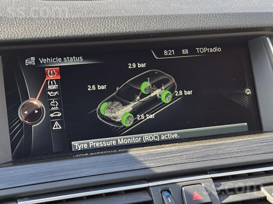 Grey BMW 530 2014 in Riga, with an engine capacity of 3.00 L and mileage of 239 thousand km for 9500 €, photo 26 on AUTOMOTO.COM.LV