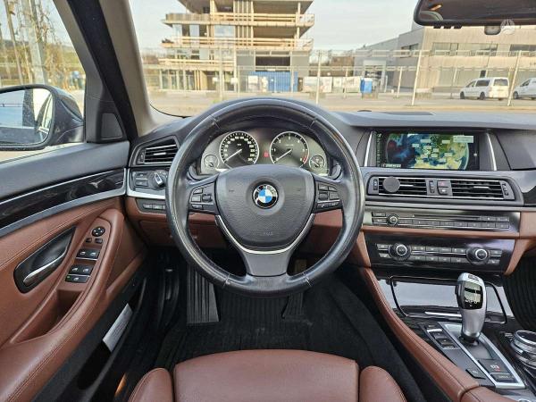 Pelēks BMW 530 2014 Raseiniai, ar dzinēja tilpumu 2.99 L un nobraukumu 269 tūkst. km par 10900 €, foto 10 vietnē AUTOMOTO.COM.LV