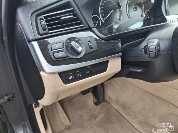 Grey BMW 530 2014 in Avizieniai, with an engine capacity of 3.00 L and mileage of 256 thousand km for 11500 €, photo 6 on AUTOMOTO.COM.LV
