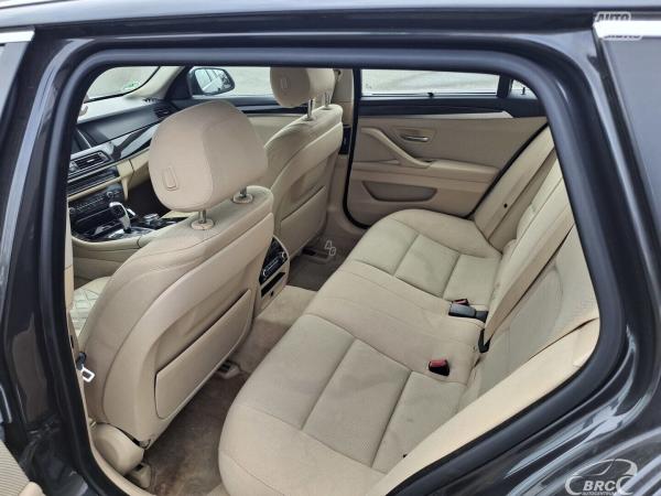 Grey BMW 530 2014 in Avizieniai, with an engine capacity of 3.00 L and mileage of 256 thousand km for 11500 €, photo 8 on AUTOMOTO.COM.LV