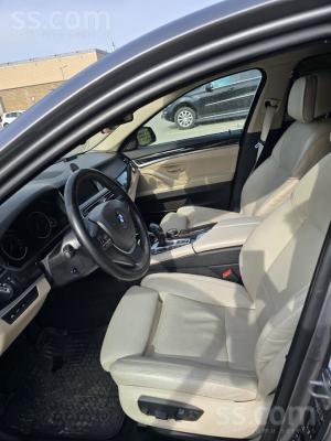 Pelēks BMW 530 2014 Rīga, ar dzinēja tilpumu 3.00 L un nobraukumu 330 tūkst. km par 13900 €, foto 8 vietnē AUTOMOTO.COM.LV