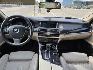Pelēks BMW 530 2014 Rīga, ar dzinēja tilpumu 3.00 L un nobraukumu 330 tūkst. km par 13900 €, foto 10 vietnē AUTOMOTO.COM.LV