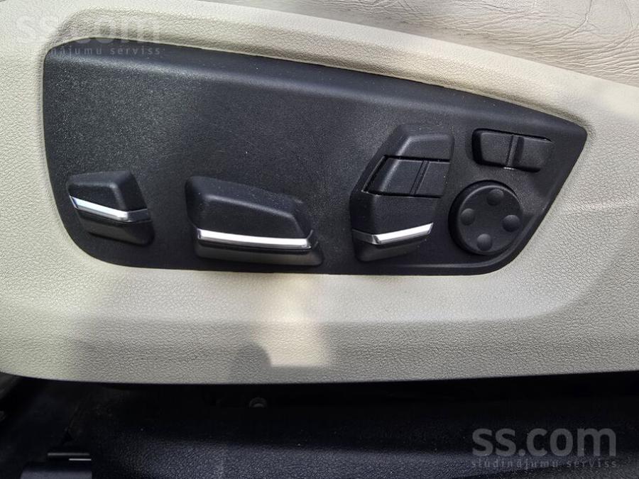 Pelēks BMW 530 2014 Rīga, ar dzinēja tilpumu 3.00 L un nobraukumu 330 tūkst. km par 13900 €, foto 12 vietnē AUTOMOTO.COM.LV