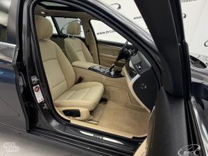 Pelēks BMW 530 2014 Avižieniai, ar dzinēja tilpumu 3.00 L un nobraukumu 256 tūkst. km par 11500 €, foto 8 vietnē AUTOMOTO.COM.LV