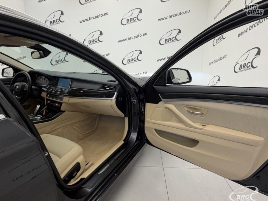 Pelēks BMW 530 2014 Avižieniai, ar dzinēja tilpumu 3.00 L un nobraukumu 256 tūkst. km par 11500 €, foto 9 vietnē AUTOMOTO.COM.LV