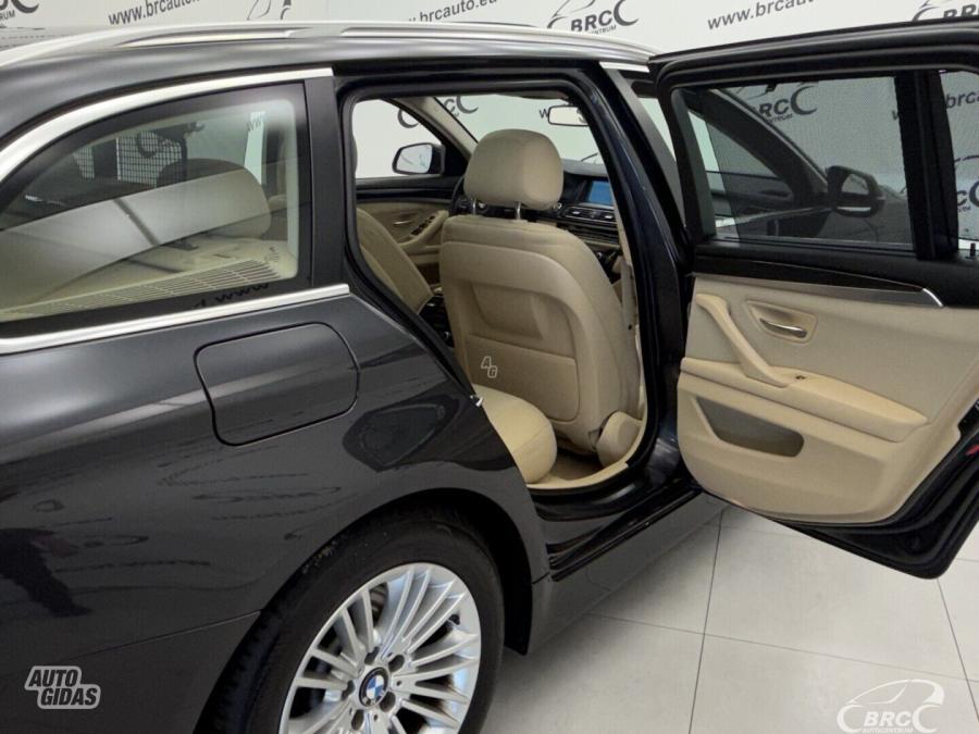 Pelēks BMW 530 2014 Avižieniai, ar dzinēja tilpumu 3.00 L un nobraukumu 256 tūkst. km par 11500 €, foto 13 vietnē AUTOMOTO.COM.LV