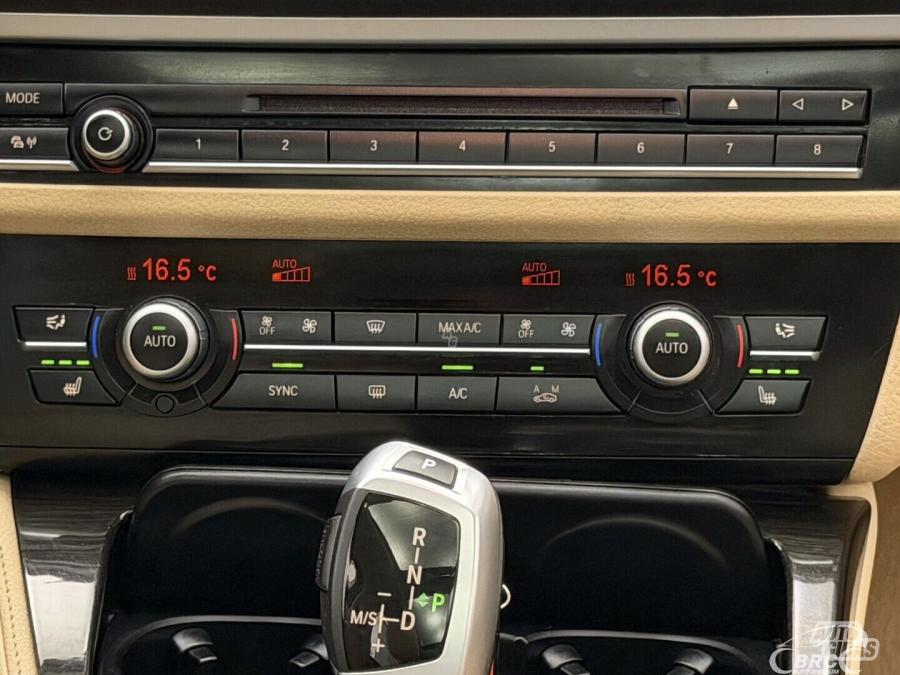 Pelēks BMW 530 2014 Avižieniai, ar dzinēja tilpumu 3.00 L un nobraukumu 256 tūkst. km par 11500 €, foto 18 vietnē AUTOMOTO.COM.LV