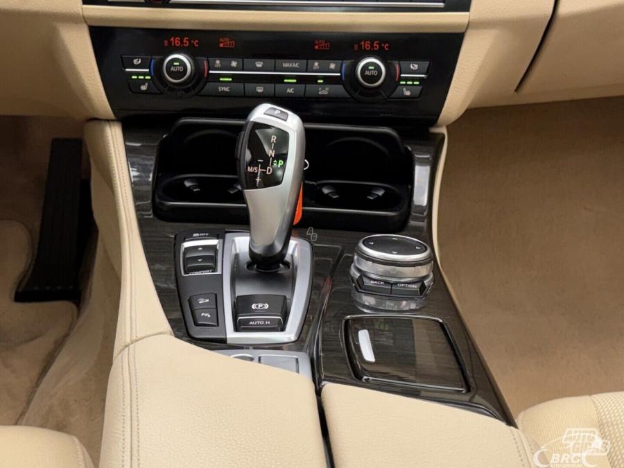 Pelēks BMW 530 2014 Avižieniai, ar dzinēja tilpumu 3.00 L un nobraukumu 256 tūkst. km par 11500 €, foto 19 vietnē AUTOMOTO.COM.LV