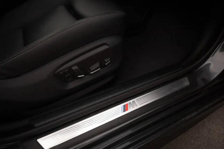 Pelēks BMW 530 2014 Jelgava, ar dzinēja tilpumu 3.00 L un nobraukumu 230 tūkst. km par 15950 €, foto 12 vietnē AUTOMOTO.COM.LV
