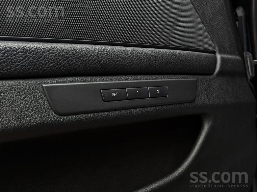 Pelēks BMW 530 2014 Tukums, ar dzinēja tilpumu 3.00 L un nobraukumu 270 tūkst. km par 13990 €, foto 27 vietnē AUTOMOTO.COM.LV