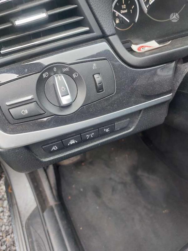 Grey BMW 530 2014 in Marijampole, with an engine capacity of 3.00 L and mileage of 320 thousand km for 6350 €, photo 6 on AUTOMOTO.COM.LV