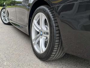 Pelēks BMW 530 2014 Jonava, ar dzinēja tilpumu 3.00 L un nobraukumu 299 tūkst. km par 10499 €, foto 46 vietnē AUTOMOTO.COM.LV