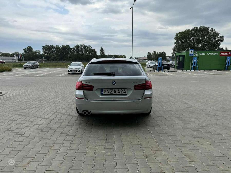 Pelēks BMW 530 2014 Viļņa, ar dzinēja tilpumu 2.99 L un nobraukumu 210 tūkst. km par 10900 €, foto 9 vietnē AUTOMOTO.COM.LV