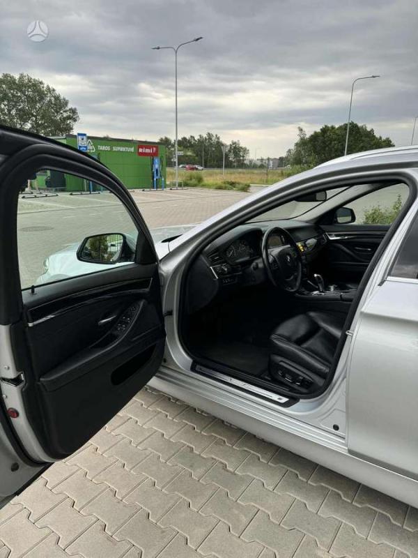 Grey BMW 530 2014 in Vilnius, with an engine capacity of 2.99 L and mileage of 210 thousand km for 10900 €, photo 9 on AUTOMOTO.COM.LV
