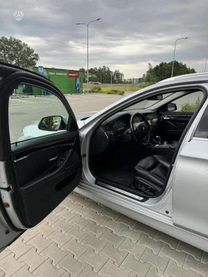 Pelēks BMW 530 2014 Viļņa, ar dzinēja tilpumu 2.99 L un nobraukumu 210 tūkst. km par 10900 €, foto 10 vietnē AUTOMOTO.COM.LV