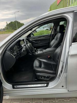 Pelēks BMW 530 2014 Viļņa, ar dzinēja tilpumu 2.99 L un nobraukumu 210 tūkst. km par 10900 €, foto 11 vietnē AUTOMOTO.COM.LV