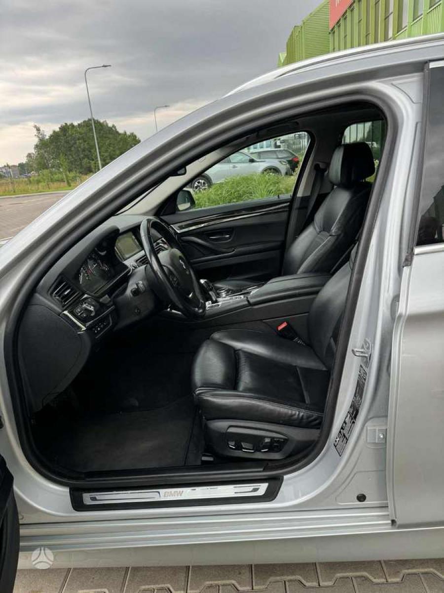 Pelēks BMW 530 2014 Viļņa, ar dzinēja tilpumu 2.99 L un nobraukumu 210 tūkst. km par 10900 €, foto 11 vietnē AUTOMOTO.COM.LV