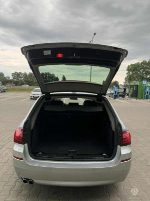 Pelēks BMW 530 2014 Viļņa, ar dzinēja tilpumu 2.99 L un nobraukumu 210 tūkst. km par 10900 €, foto 21 vietnē AUTOMOTO.COM.LV