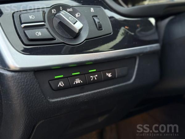 Pelēks BMW 530 2014 Daugavpils, ar dzinēja tilpumu 3.00 L un nobraukumu 197 tūkst. km par 15700 €, foto 7 vietnē AUTOMOTO.COM.LV