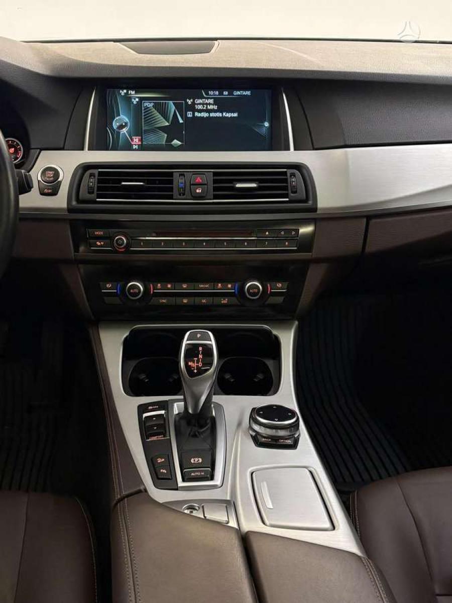 Pelēks BMW 530 2014 Marijampole, ar dzinēja tilpumu 2.99 L un nobraukumu 243 tūkst. km par 11650 €, foto 18 vietnē AUTOMOTO.COM.LV