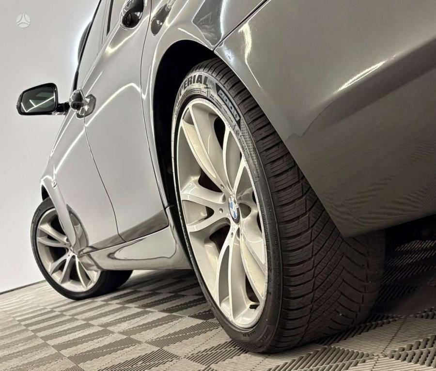 Pelēks BMW 530 2014 Marijampole, ar dzinēja tilpumu 2.99 L un nobraukumu 243 tūkst. km par 11650 €, foto 23 vietnē AUTOMOTO.COM.LV